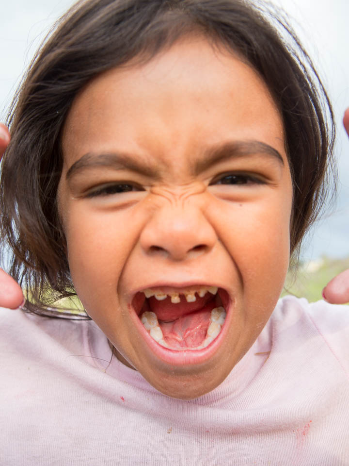 Maketu (New Zealand): A Maori girl | The Family Without Borders