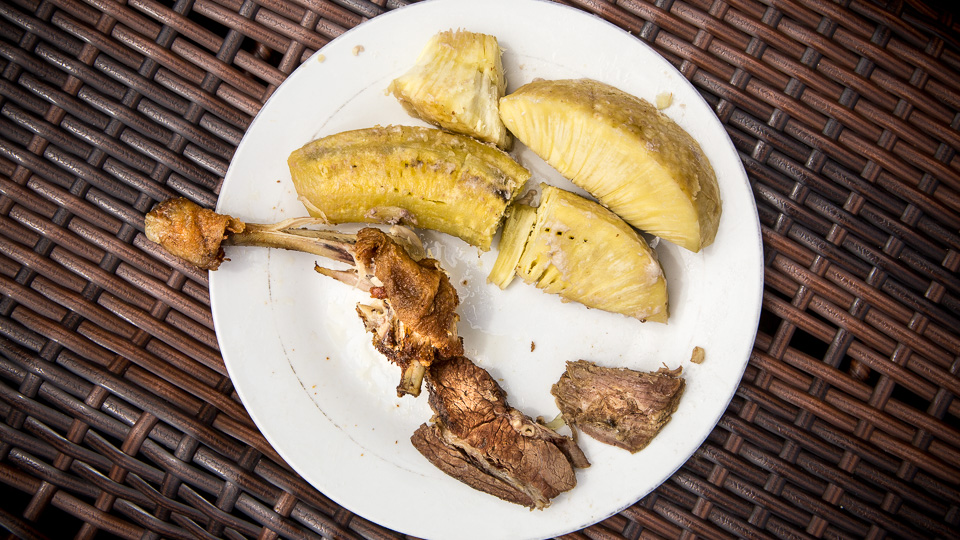 Tongan lunch: chicken, banana, breadfruit | The Family Without Borders