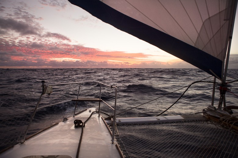 Hitchhiking on a yacht from Tonga to Fiji (South Pacific) | The Family ...